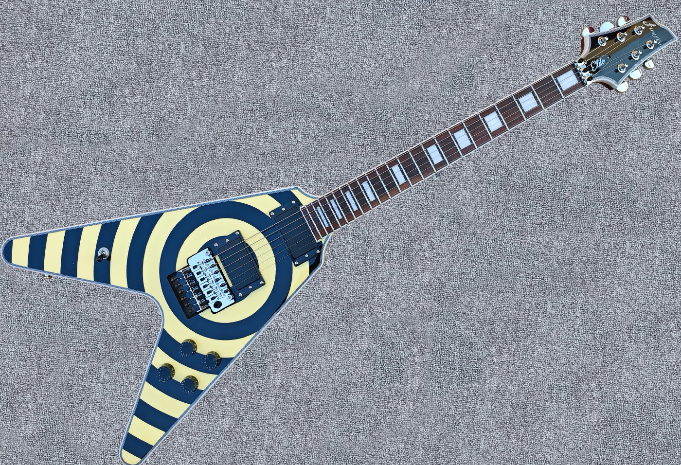 Collections – GUITARS GARDEN